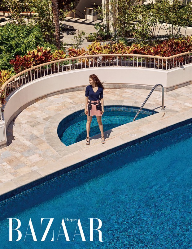 Suzy đẹp đẳng cấp, Jessica xinh tươi mơ màng trên tạp chí