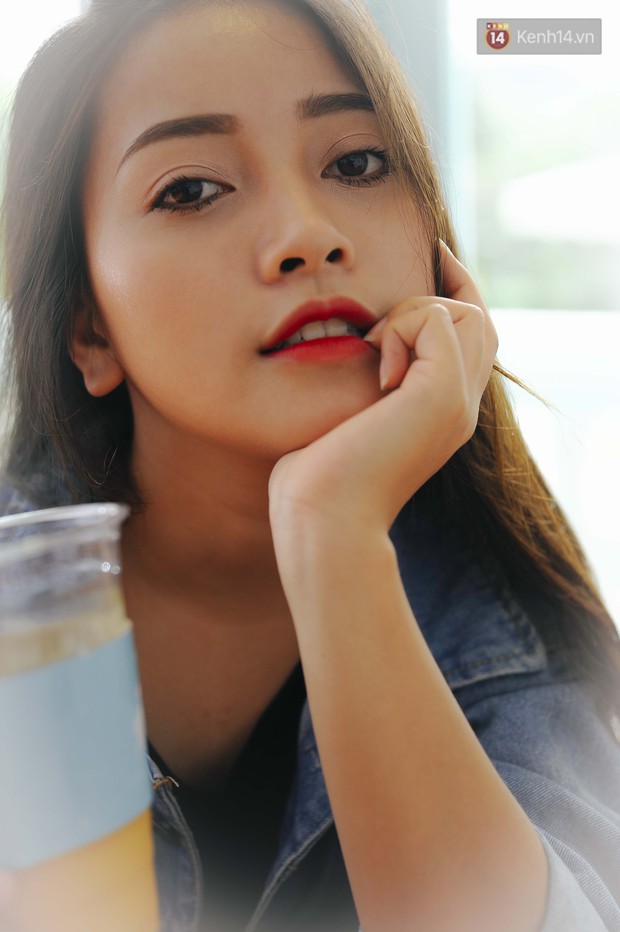 Hằng MeiLy - “thánh diễn sâu” trong clip bé gái lạc đường