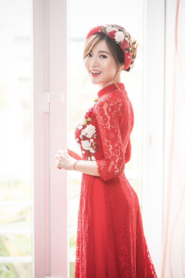 Tú Linh M.U và chồng hạnh phúc đến phát ghen trong lễ ăn hỏi