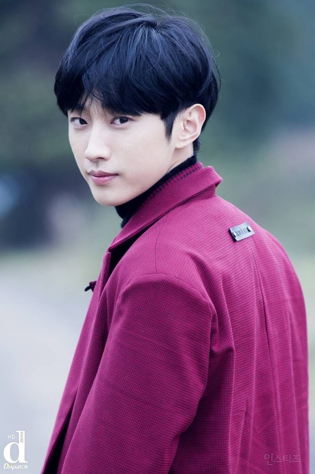 Dàn trai đẹp được phong danh hiệu huyền thoại ảnh tốt nghiệp: Thì ra ...