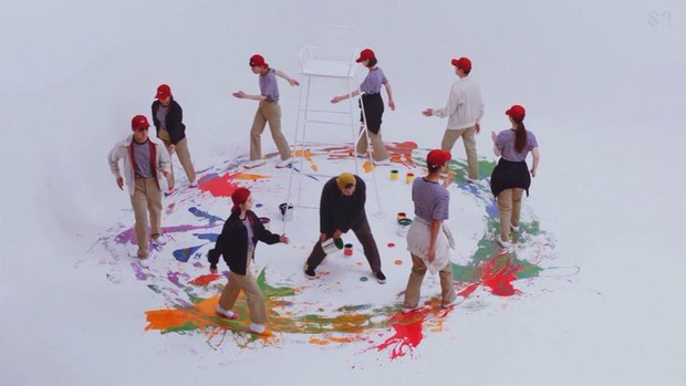 Baekhyun (EXO) và rapper Loco vừa “thả xích” MV mới đã chạm nóc Melon ...