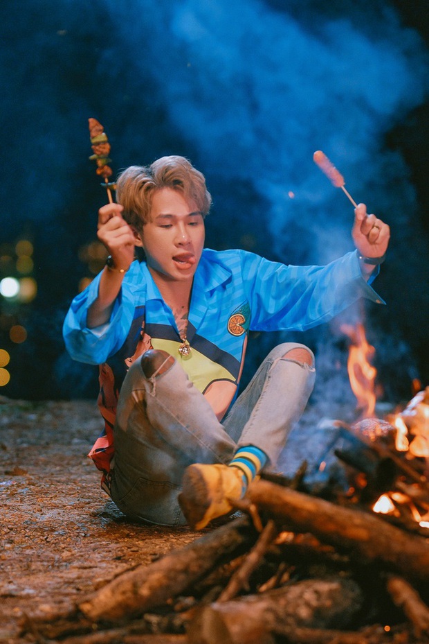 Nhìn lại qua từng thời kì mới thấy Jack đúng là "dậy thì thành công"