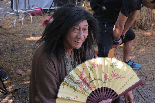 Dustin Nguyễn đeo đuổi phong cách Châu Tinh Trì trong phim có tên toàn số