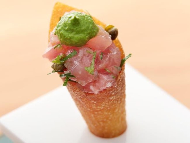 Tuna Cones: món ăn từ cá ngừ tươi được đựng trong ốc quế vô cùng hấp dẫn