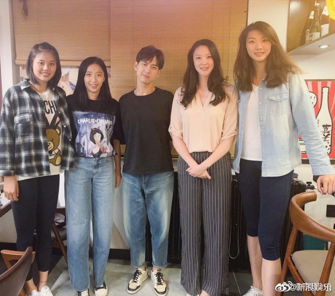 "Mang tiếng" cao 1m85, vậy nhưng "Gun Thần" Lý Hiện vẫn như "bé cưng ...