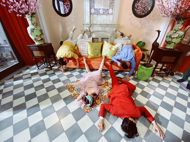 Lâu mới hội ngộ, 4 thành viên Running Man chụp liền loạt ảnh đa sắc ...