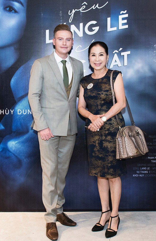 Không thể nhận ra Kyo York trong hình ảnh "người đột biến" đầy đáng sợ ...