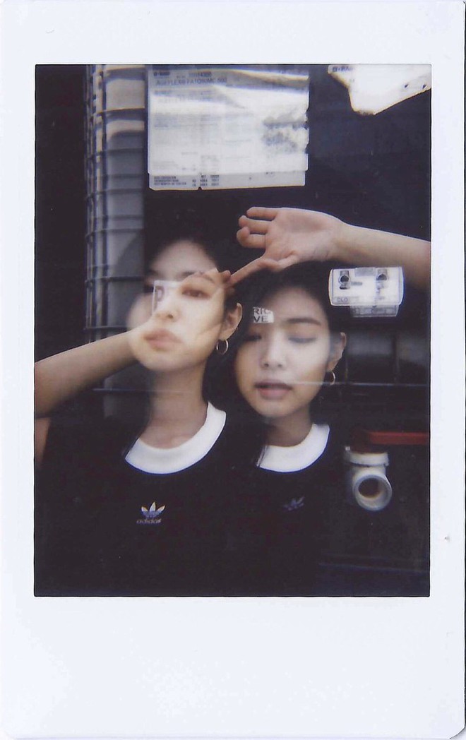 Jennie (BLACKPINK) công bố Instagram thứ 2 bí mật vào ngày kỷ niệm ...