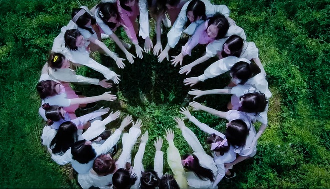 SGO48 debut ngay tại vị trí #1 BXH HOT14 Realtime với ca khúc Ngày Đầu Tiên