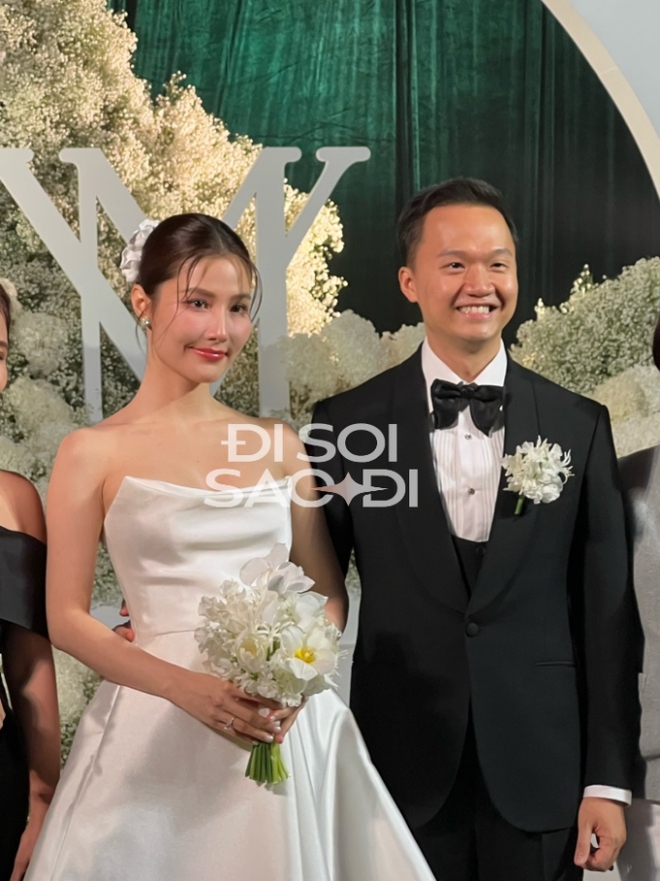 Đám cưới Diễm My 9X: Trấn Thành - Hari, Trường Giang - Nhã Phương cùng dàn sao đổ bộ chúc phúc