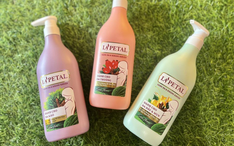 Khám phá thành phần thảo dược lành tính của sữa tắm sáng da, kháng khuẩn La’Petal