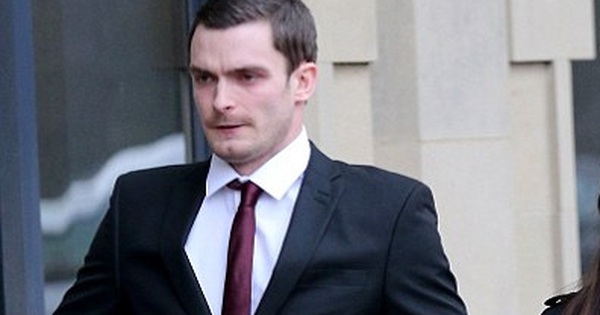 Adam Johnson thác loạn thâu đêm trước ngày nhận án tù