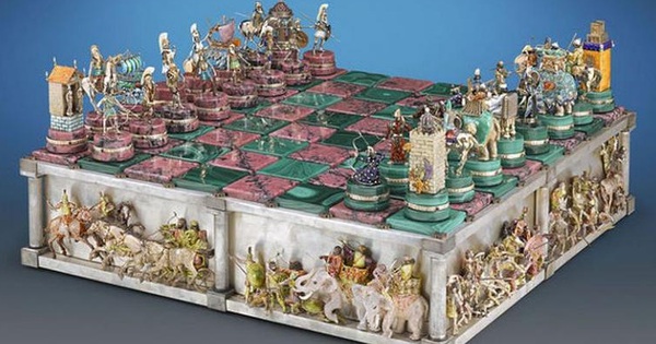 Mục sở thị bàn cờ vua đắt nhất thế giới có giá 37 tỷ đồng