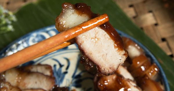 Học cách làm thịt xá xíu chính hiệu miền Trung ăn với gì cũng ngon