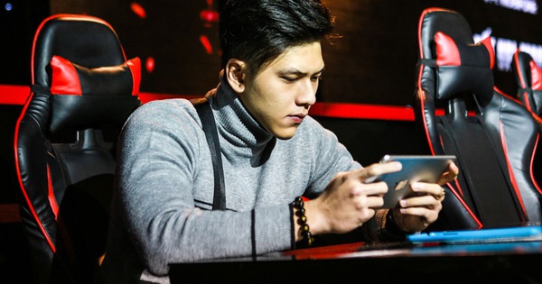 Liam - Chàng soái ca game thủ siêu đẹp trai đang làm chao đảo MXH