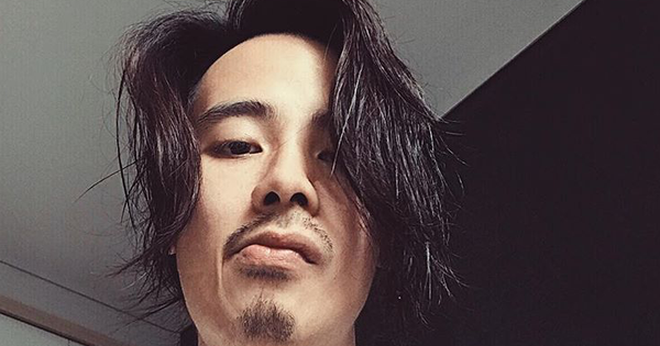 Râu ria xồm xoàm, tóc tai rũ rưỡi: Không còn ai nhận ra đây là ...