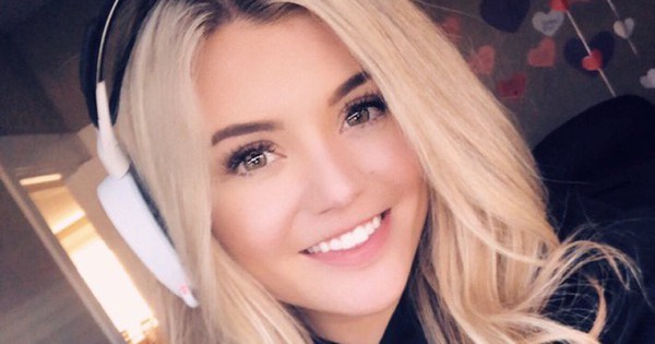 BrookeAB là ai thế? Xin thưa rằng là nữ streamer cực xinh đang có lượt ...