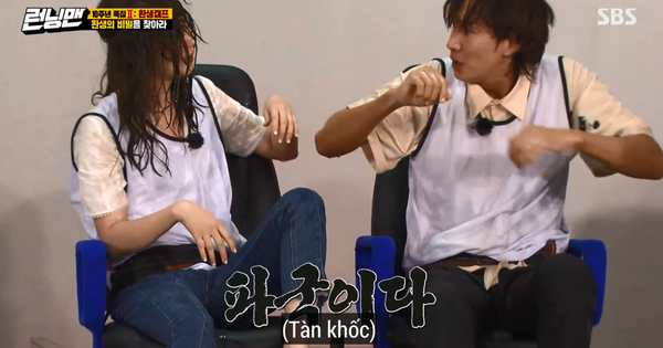 2 "thánh chơi dơ" chung team: Jeon So Min nhúng cả bàn chân vào tô nước ...