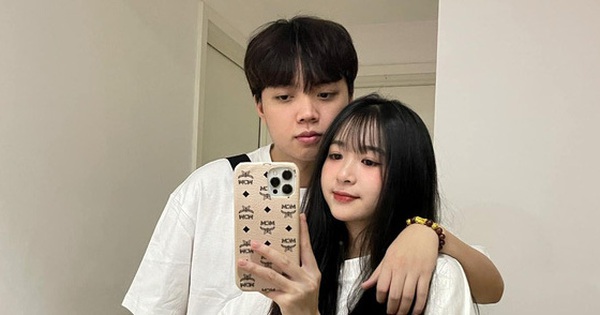 Kim Chung Phan công khai tin nhắn tỏ tình của ADC, game thủ lấy sách vở ...