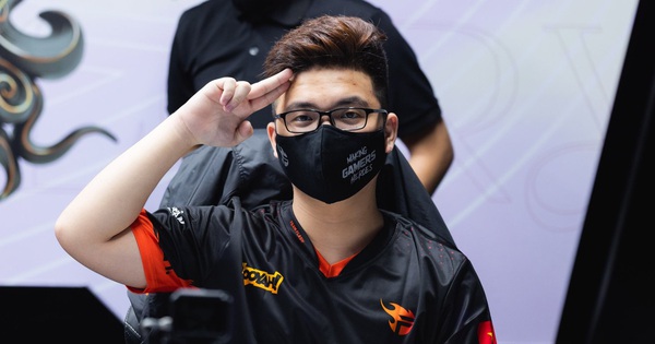 Tân binh Team Flash lên tiếng thanh minh sau màn phỏng vấn gây xôn xao ...