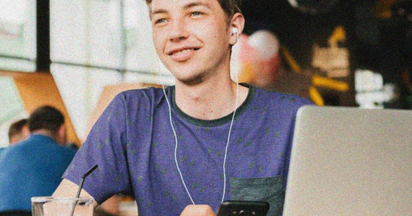 Mánh khóe "trốn việc" giúp coder Gen Z chỉ bỏ 1 giờ/ngày để làm, vẫn ung dung nhận lương khủng 3 ...