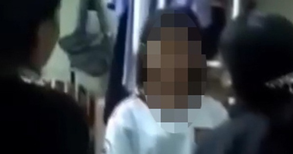 Nữ sinh lớp 10 bị bạn tát, bắt quỳ trong ký túc xá