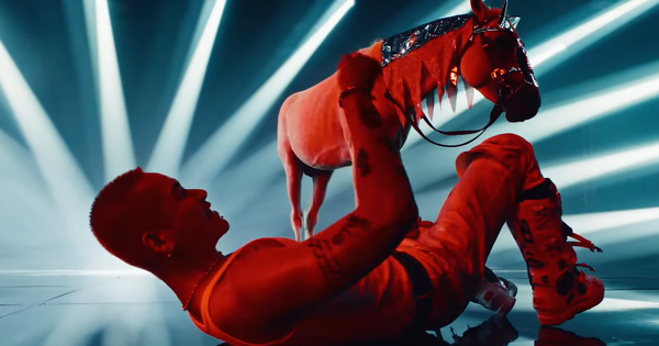 Sốc visual trong MV chủ đề Anh Trai Say Hi: Song Luân - 2 Anh Tú ...