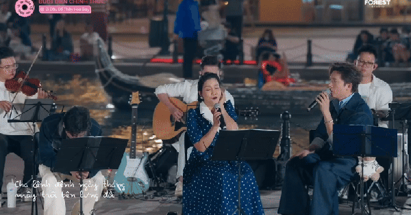 Mỹ Linh song ca với Anh Tú khiến Bùi Công Nam bật khóc