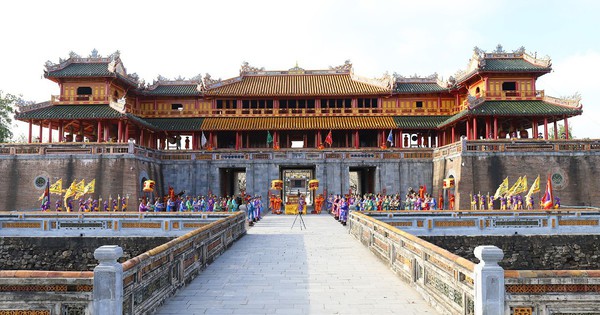 Bạn chuẩn bị đi Huế, hãy cập nhật ngay bảng giá vé lăng tẩm và di tích ...