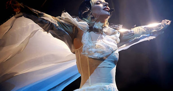 Lady Gaga "đốt cháy" sân khấu Coachella 2025: 5 mẹo để cô giữ dáng và ...