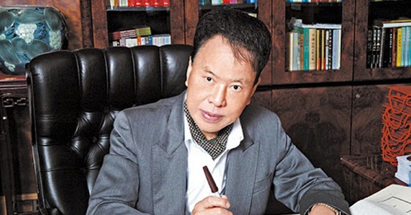 "Kể cả khi phải cọ toilet, tôi cũng cố gắng là người cọ sạch nhất" - Bí ...