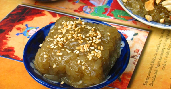 Dùng xôi cũ nấu chè con ong cực ngon