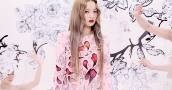 Lee Hi xinh đẹp khó cưỡng trong MV mới